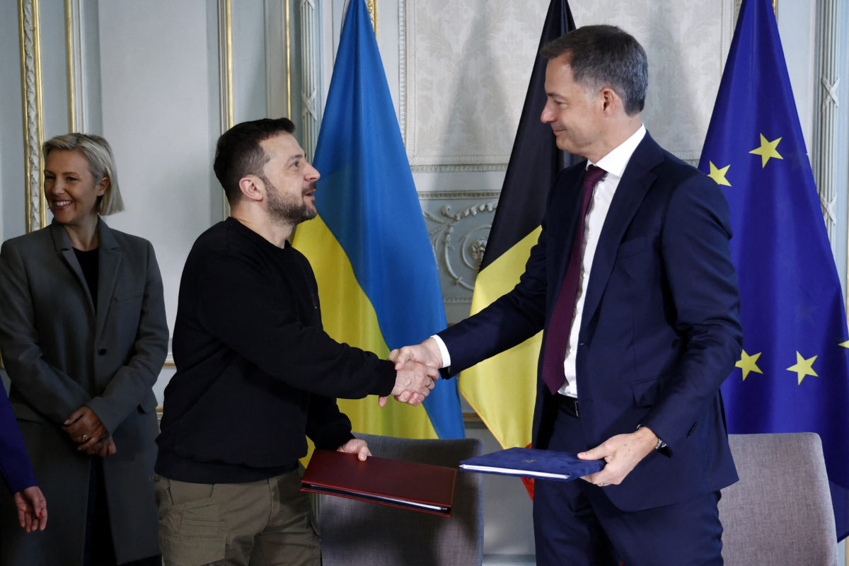Ukraine gets more military aid from Europe but Putin warns of ...