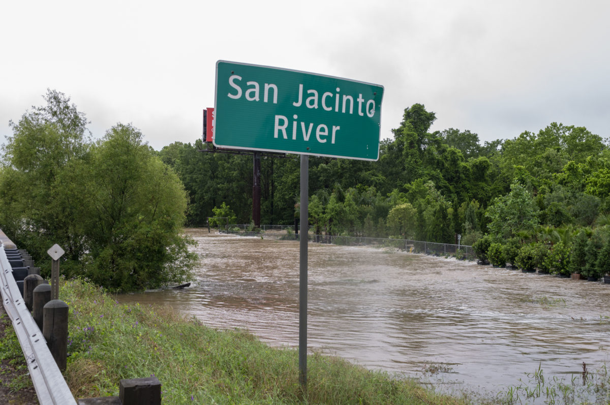 Southeastern Texas sees torrential rain, causing flooding along San ...