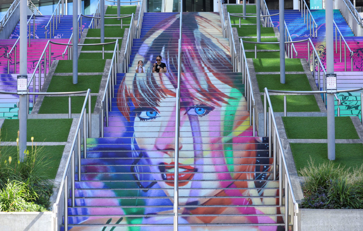 After Vienna concert cancellations, Swifties shake it off and flock to ...