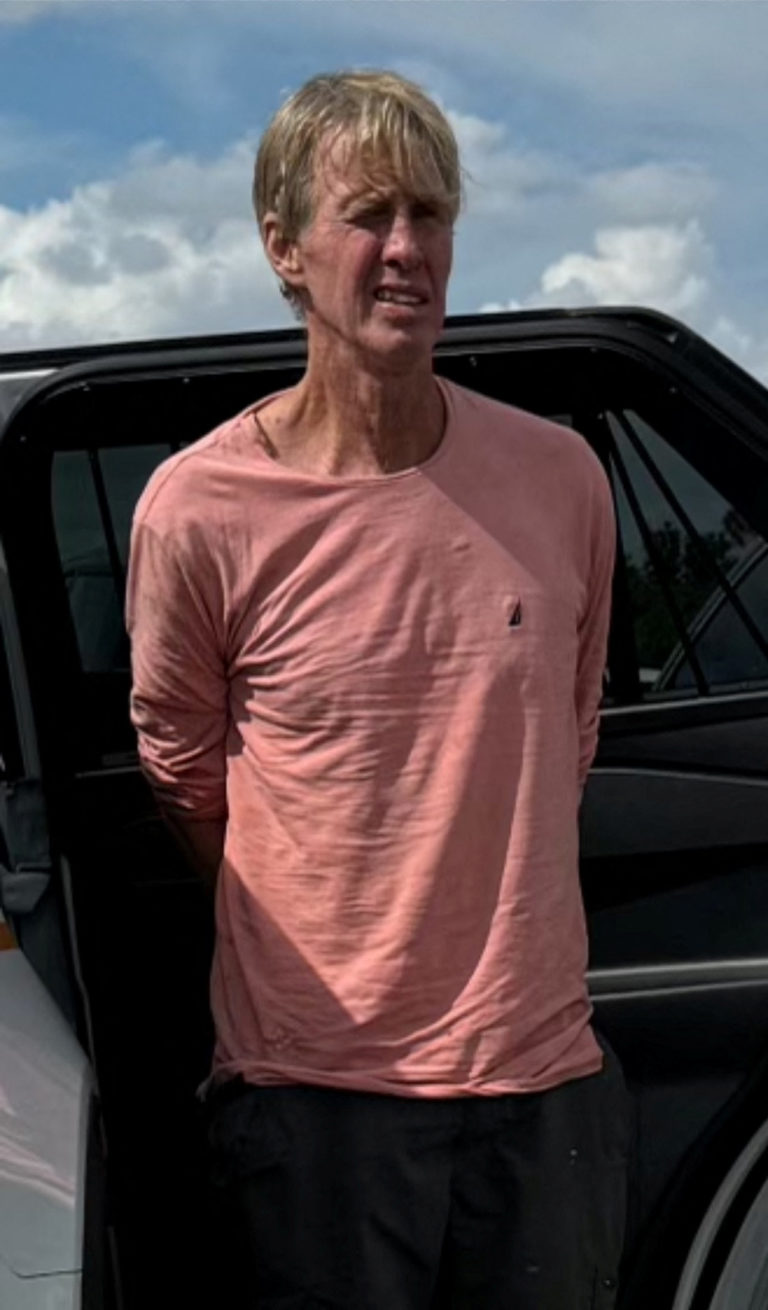 Suspect in apparent assassination attempt camped outside Trump's golf ...
