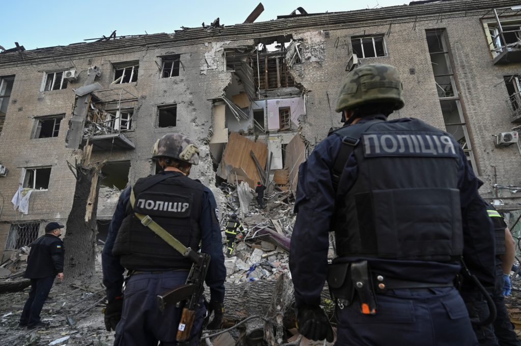 News Wrap: Russia strikes Ukrainian city of Zaporizhzhia with guided ...
