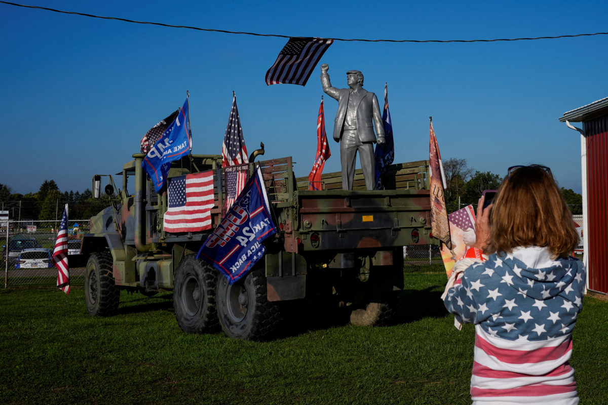 WATCH: Trump returns to Pennsylvania rally shooting site to campaign ...