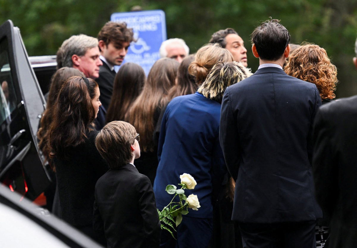 Kennedy family gathers to pay tribute to matriarch Ethel Kennedy | PBS News