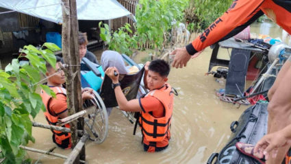 At least 9 dead and others trapped by floods in Philippines | PBS News