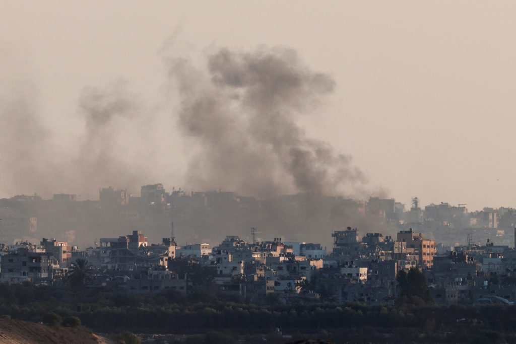News Wrap: Israeli strike on school sheltering displaced people in Gaza ...