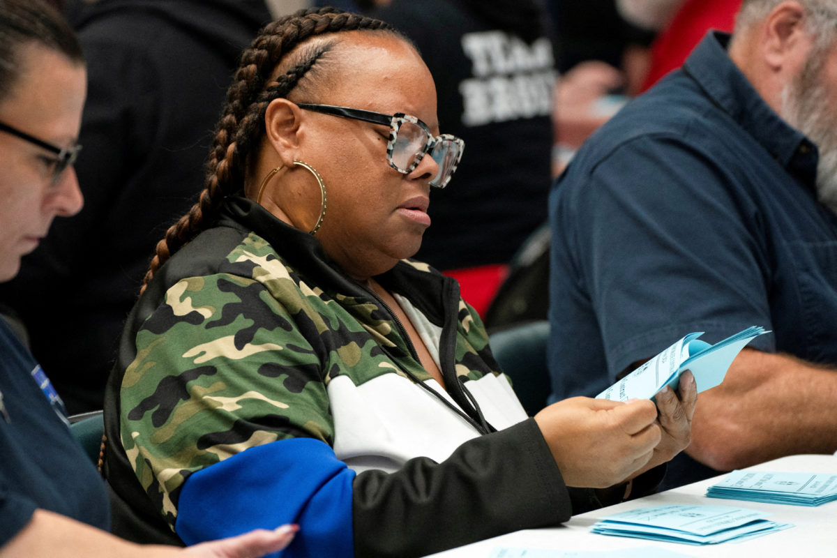 Boeing factory strike ends as union workers vote to accept contract ...