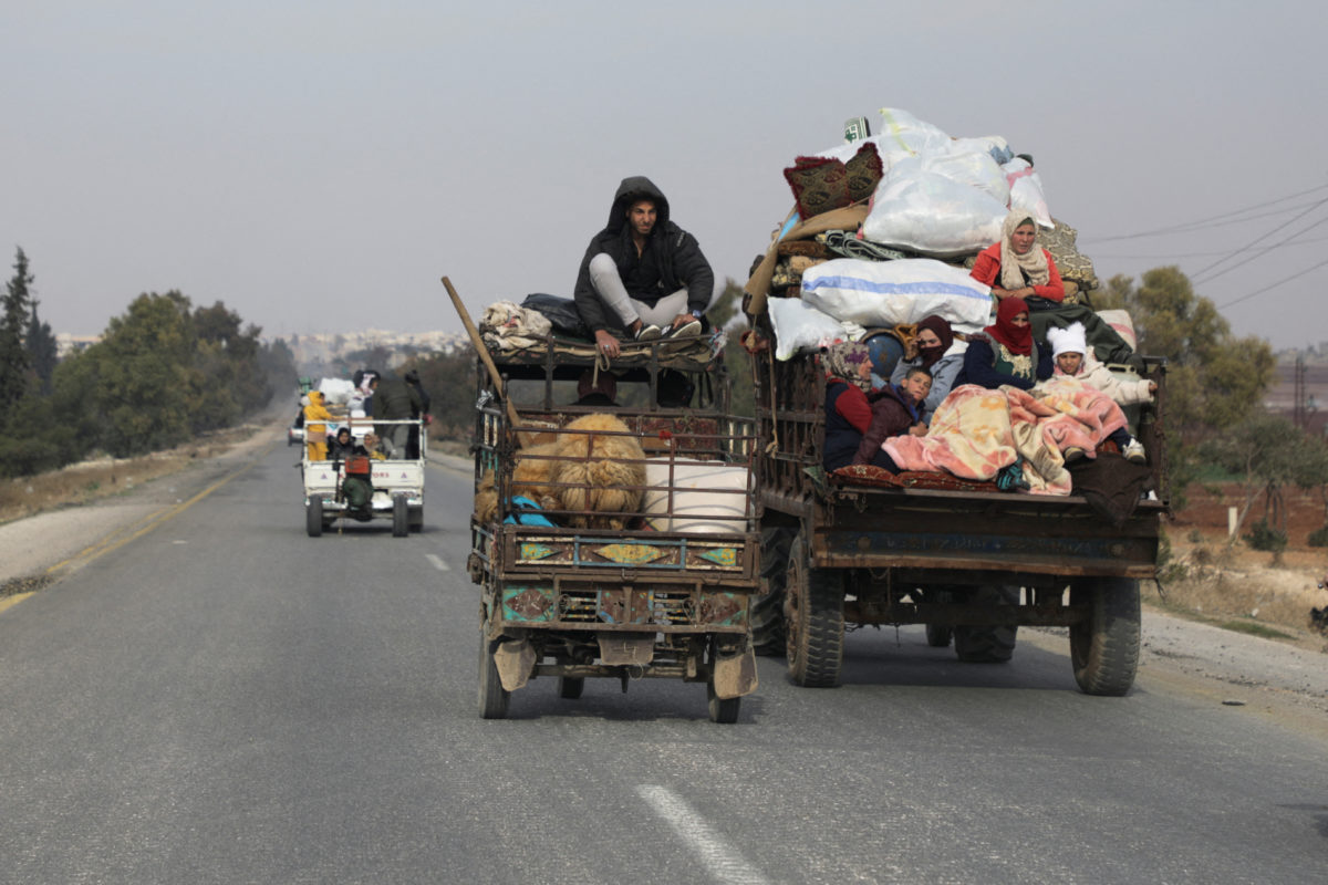 Thousands flee as Syrian rebels advance on Homs, the country's third ...