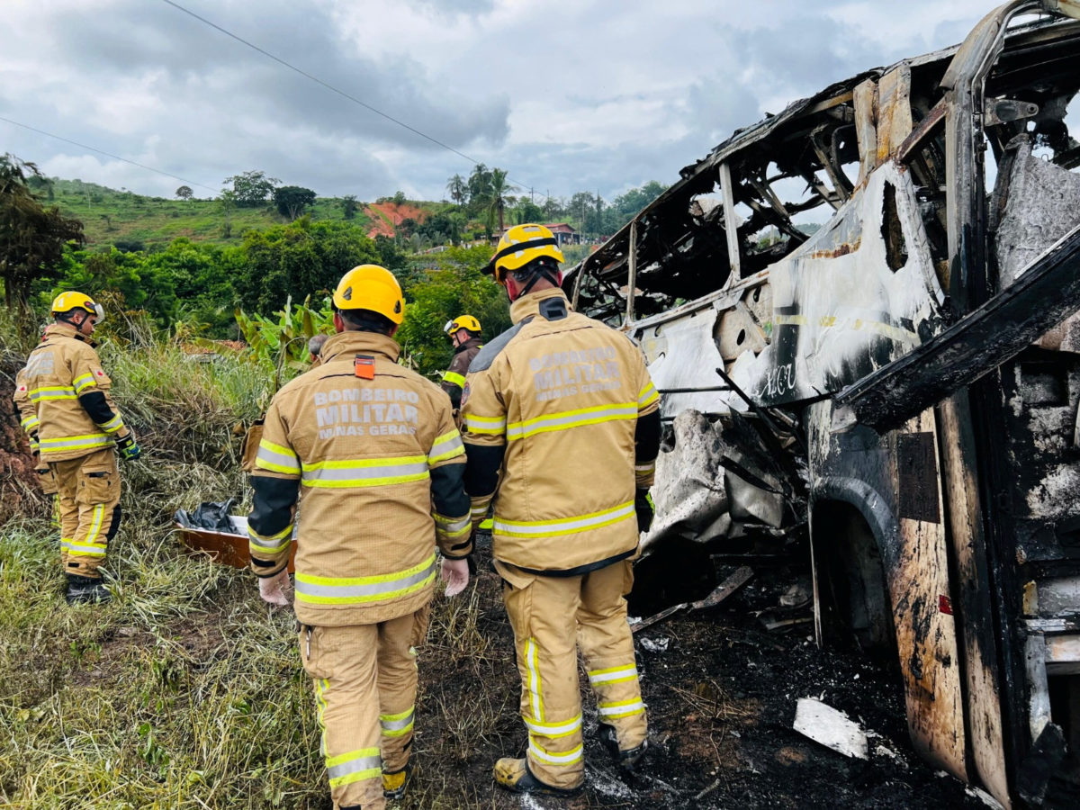 Passenger bus and truck collide in southeastern Brazil, killing 37 ...