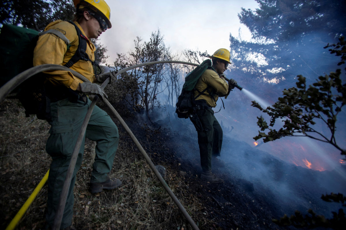Calmer winds expected around Los Angeles wildfire as firefighters look ...