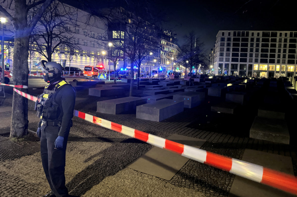 Police arrest suspect in stabbing at Berlin’s Holocaust Memorial that ...