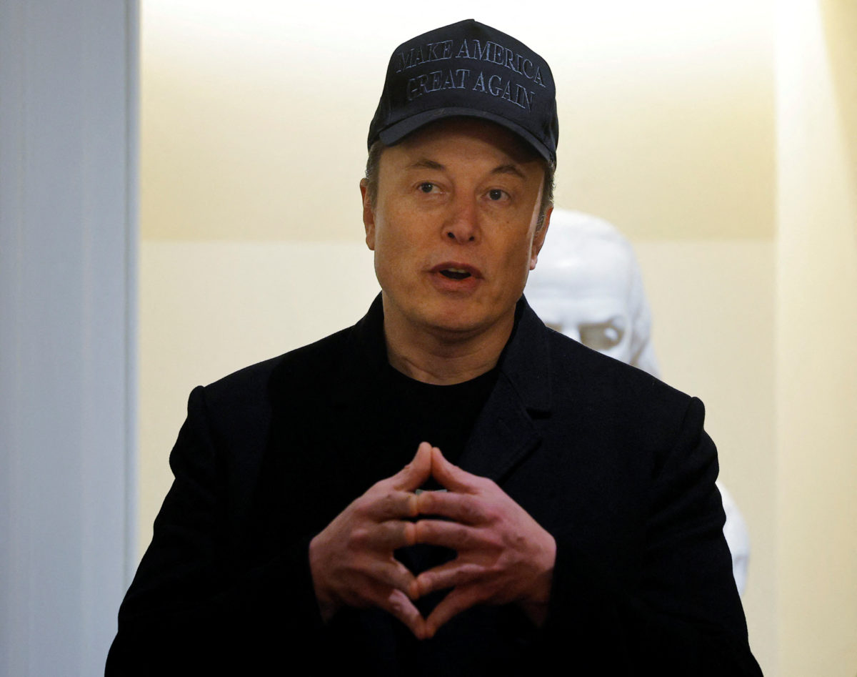 Musk’s embrace of right-wing politics risks alienating customers and ...