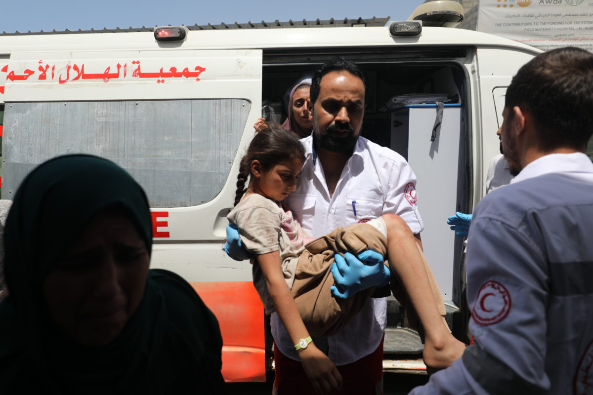 2 of the last functioning hospitals in northern Gaza encircled by ...