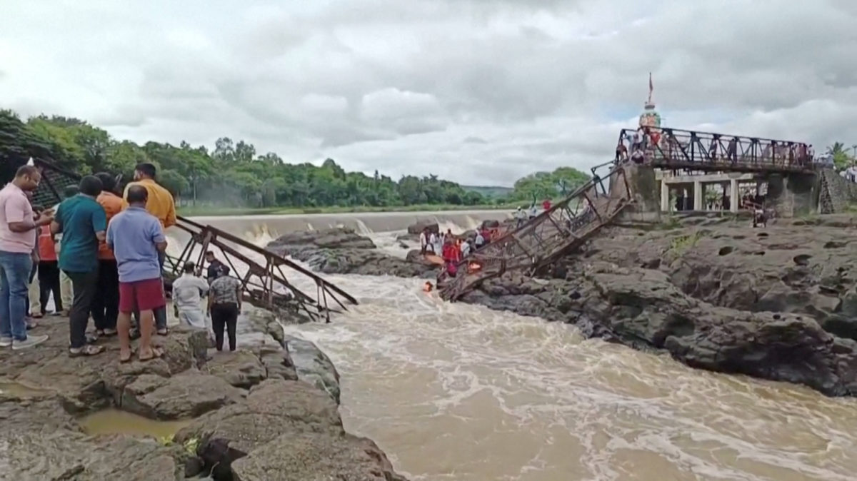 Bridge collapse at tourist spot in western India leaves at least 2 dead ...
