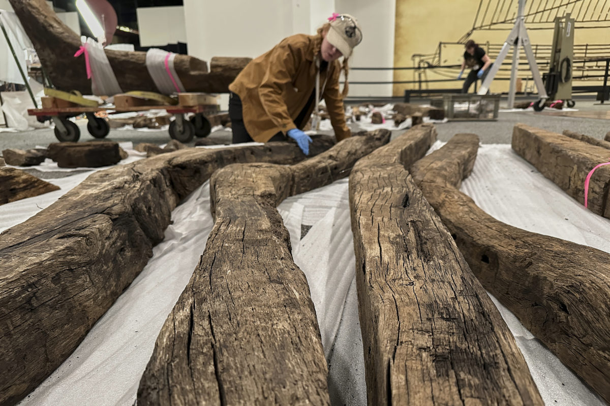 A Revolutionary War-era boat is being rebuilt after centuries buried ...