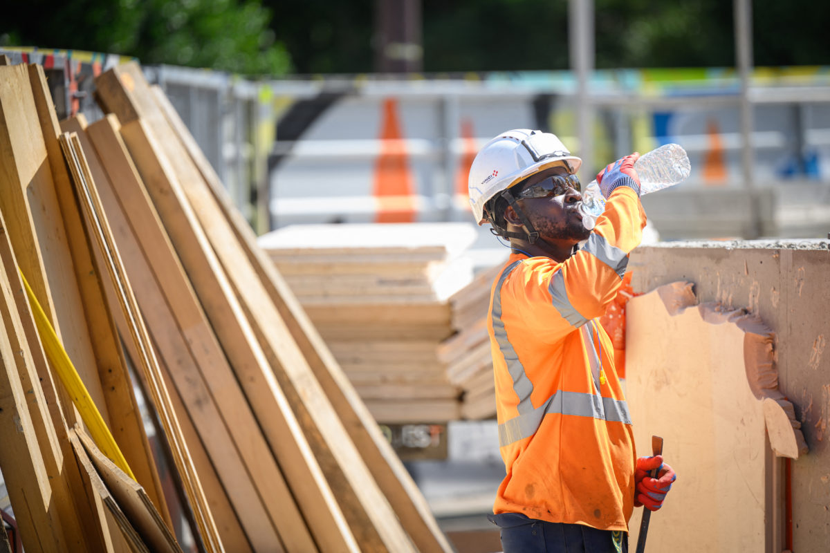 What to know about heat stroke symptoms and how to stay safe during ...