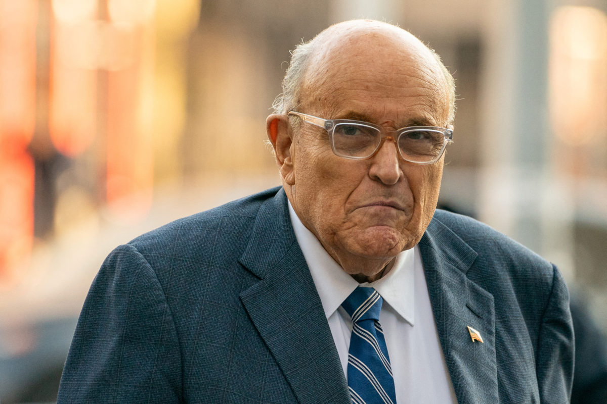 Trump pardons Rudy Giuliani and others who backed efforts to overturn ...