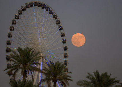 Miss the ‘blood moon’ total lunar eclipse? Relive it in photos | PBS News
