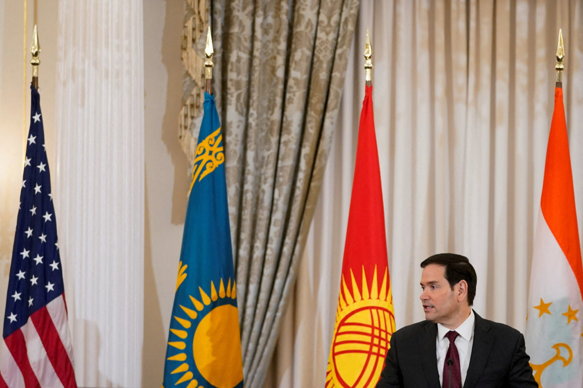 WATCH: Trump hosts Central Asian leaders as U.S. seeks to circumvent ...