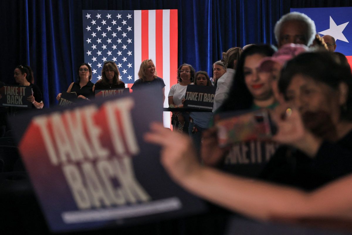 Why Trump's plan to help GOP keep control of the House could backfire ...
