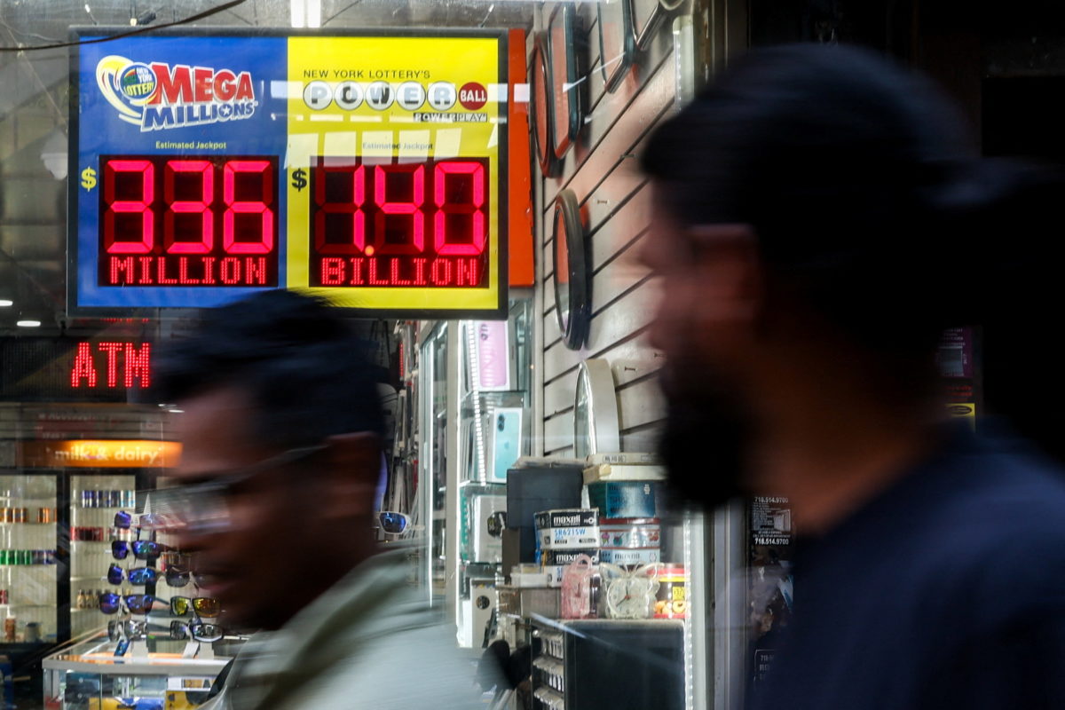 A look at the 10 largest U.S. lottery jackpots ever won | PBS News