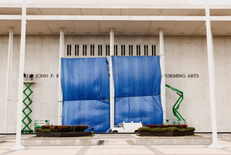PHOTOS: Kennedy Center adds Trump's name to memorial Congress created ...