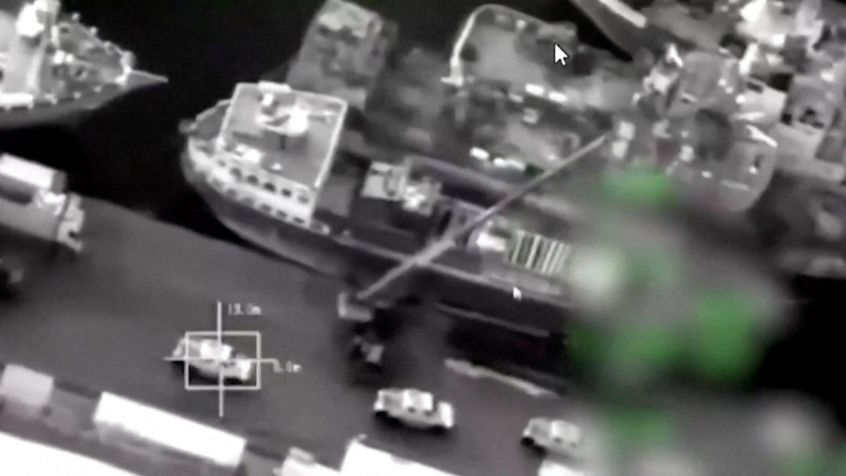 Saudi Arabia bombs Yemen port city of Mukalla over weapons shipment ...