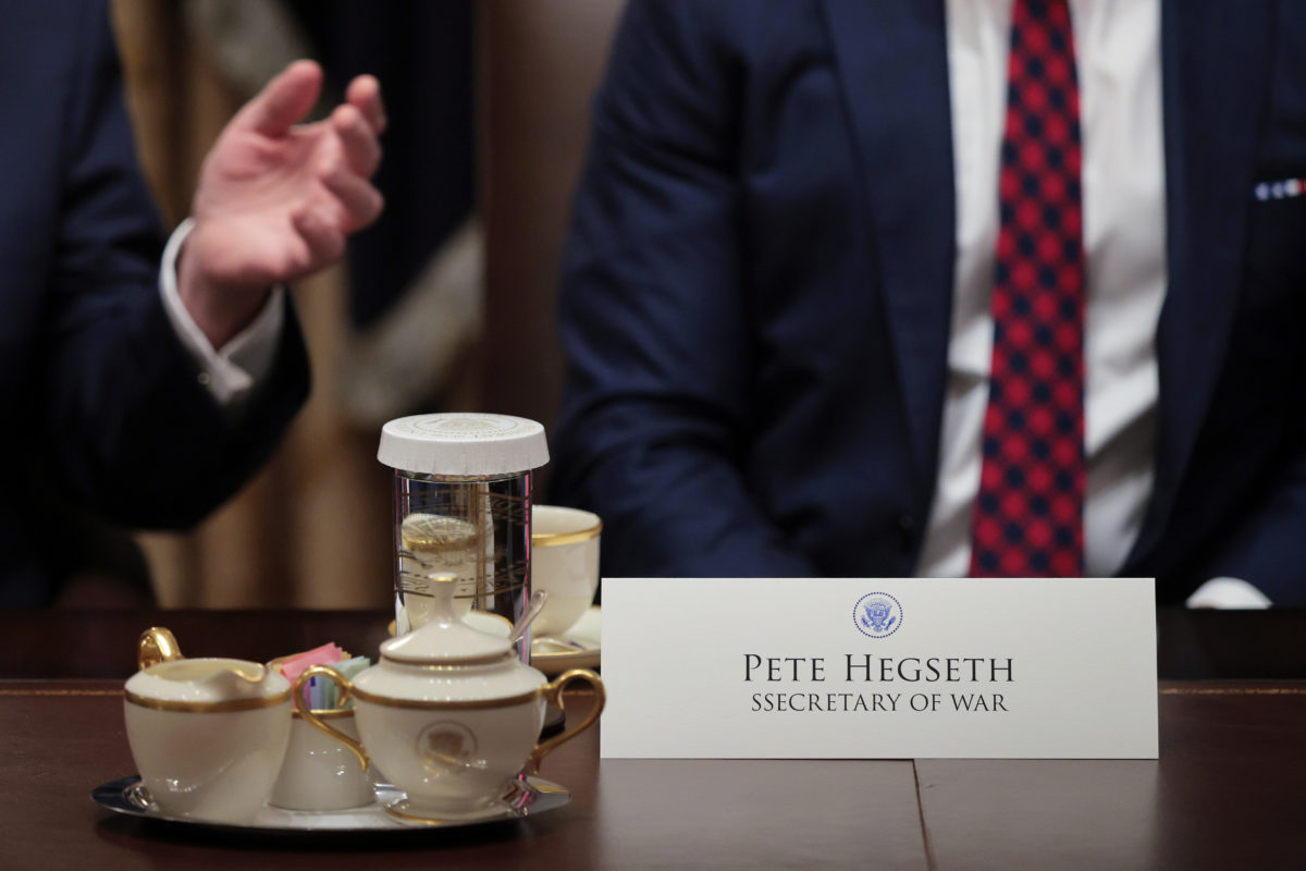 WATCH: Trump defends boat strikes, attacks Somali immigrants in final Cabinet meeting of the ...