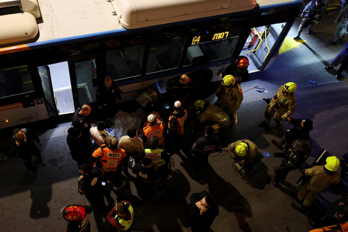 Netanyahu tries to calm tensions after Israeli bus runs over and kills ...