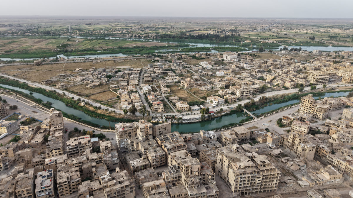 Authorities urge Euphrates riverbank residents in Syria to move inland ...