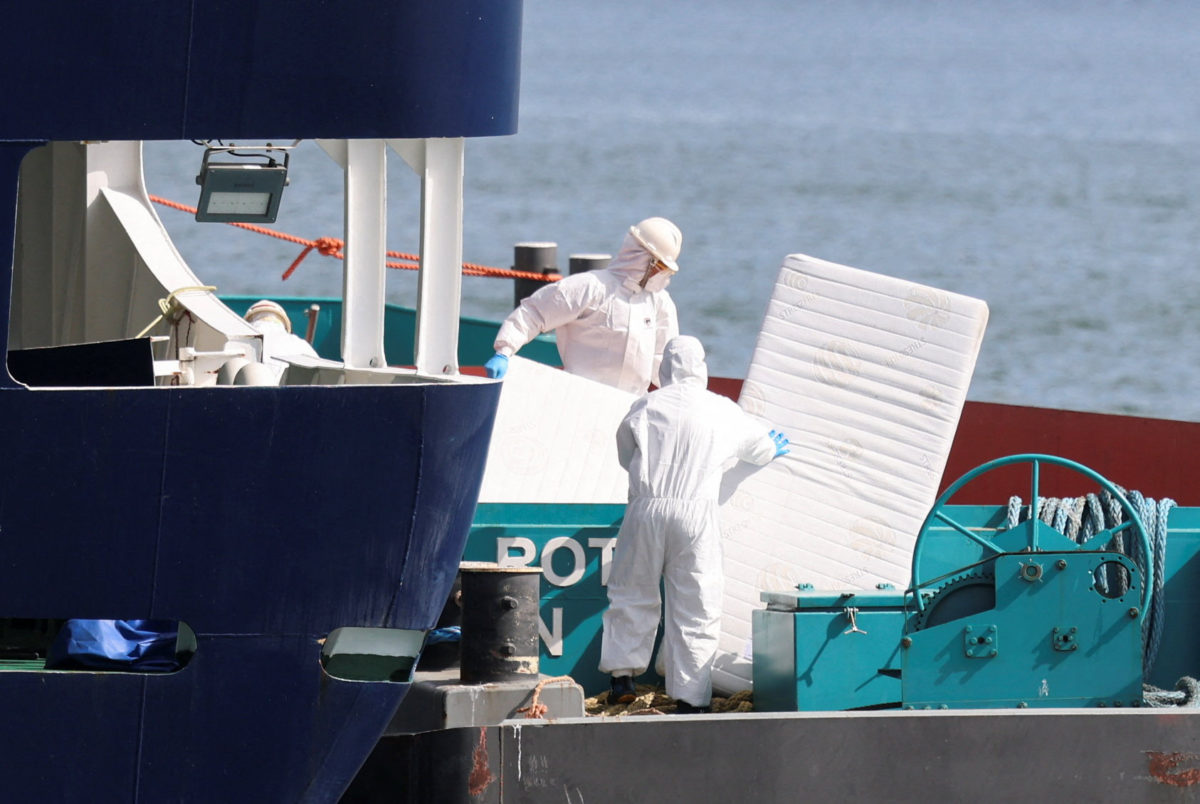 Hantavirus-stricken cruise ship docks in the Netherlands for ...