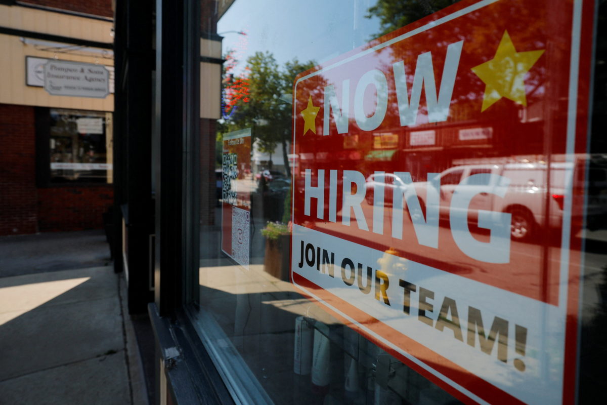 U.S. job openings climbed to 7.6 million in April despite economic ...